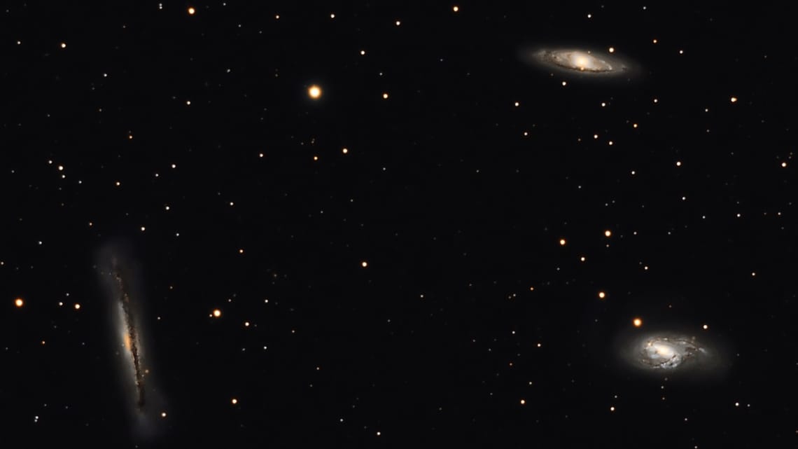 Best April Astrophotography Targets: Galaxies, Nebulae & Clusters ...
