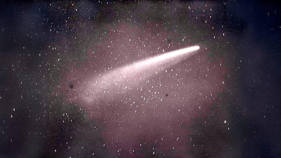 Kreutz Sungrazer Comets Explained: Origin, Orbit, and Famous Examples