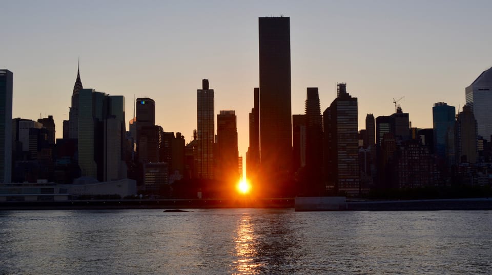 Manhattanhenge 2026: Dates, Map | Manhattan Sunset Between Buildings