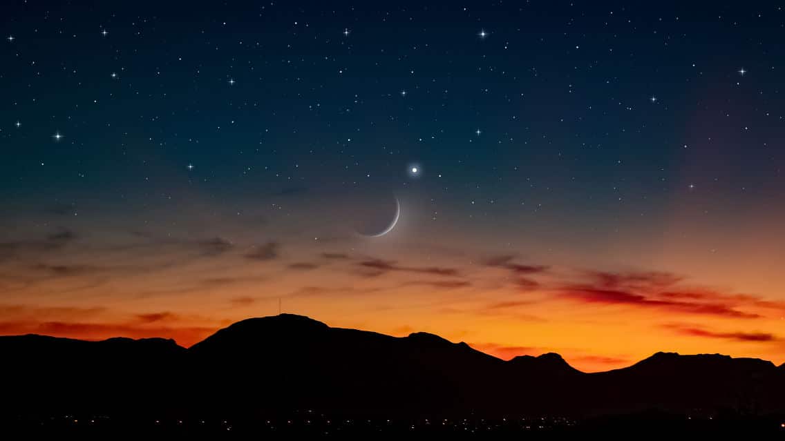 Catch the Duo of the Moon and Mercury in the January Sky