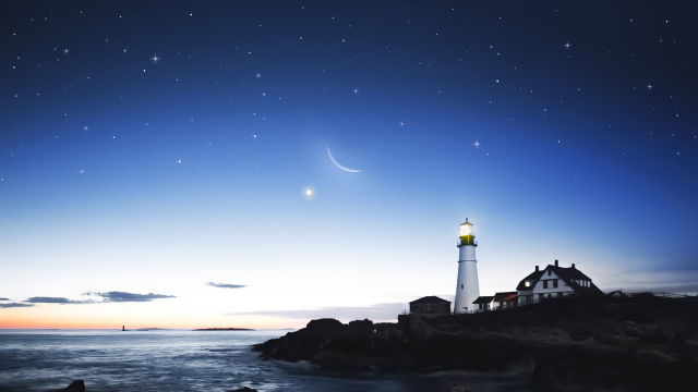 The Moon and Venus Grace the Morning Sky
