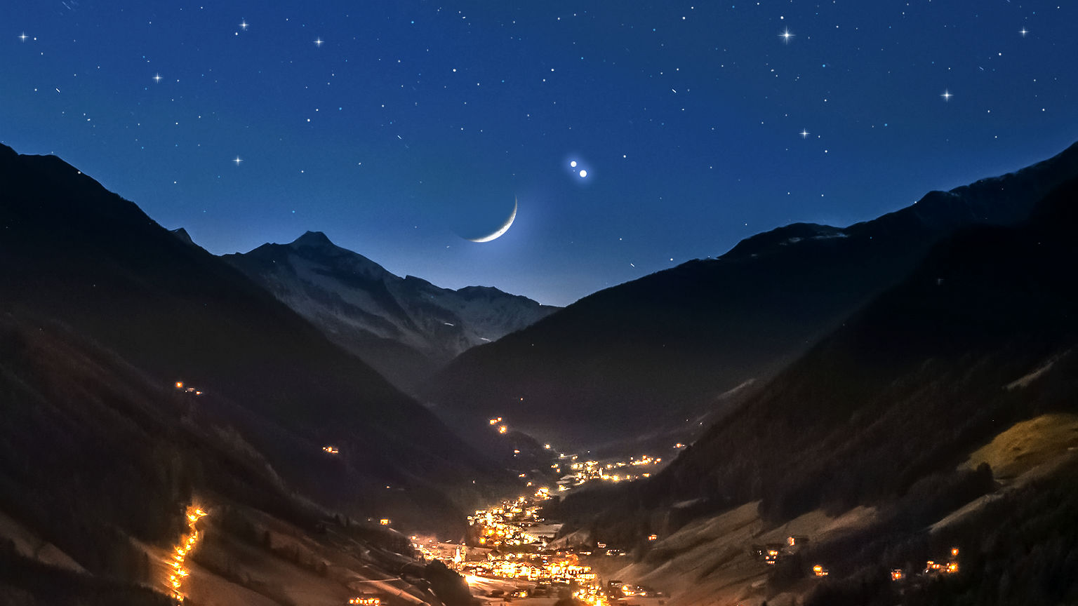 The Moon Visits Bright Gas Giants This Week